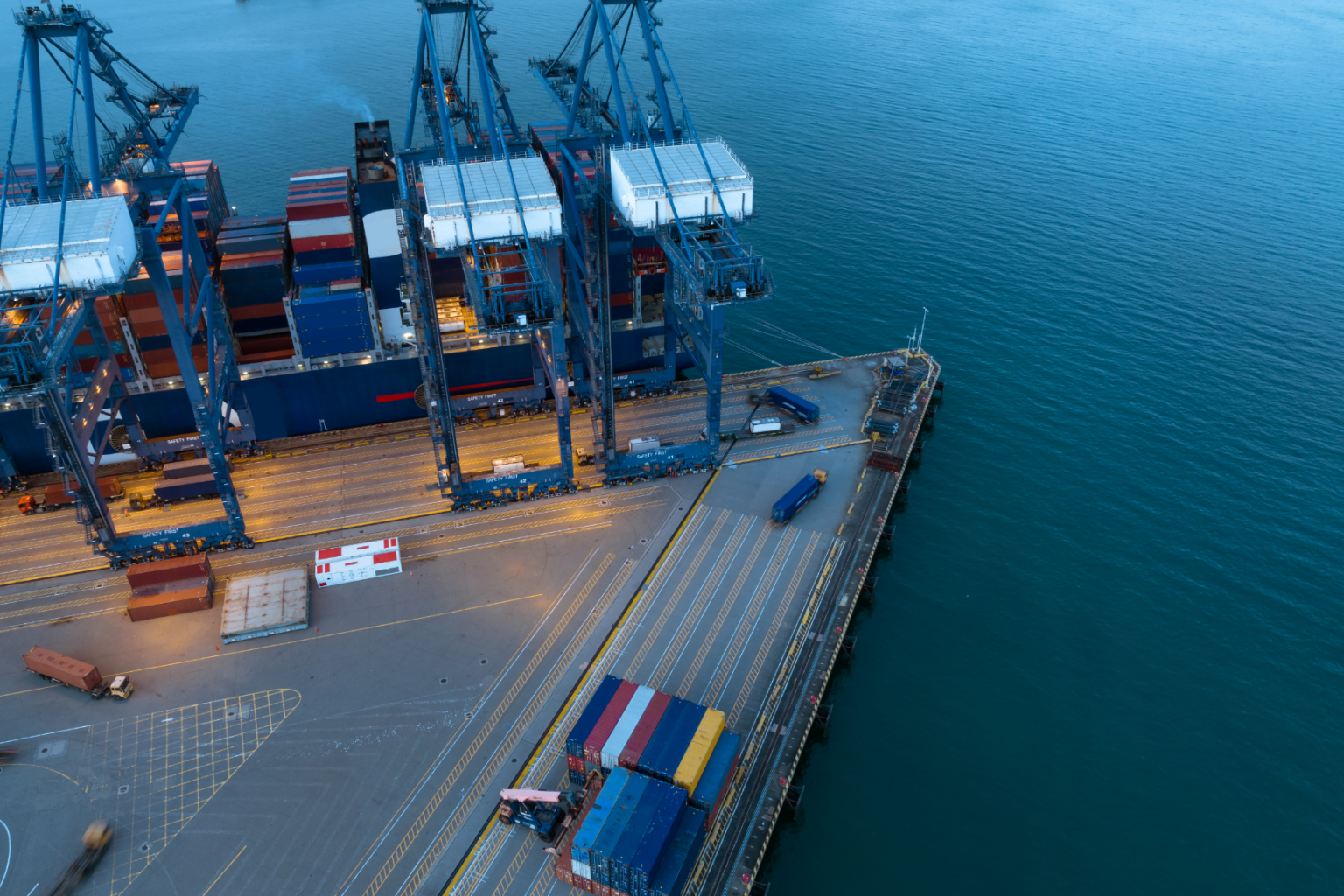 Charterlink | Comprehensive Worldwide Freight and Logistics Solutions